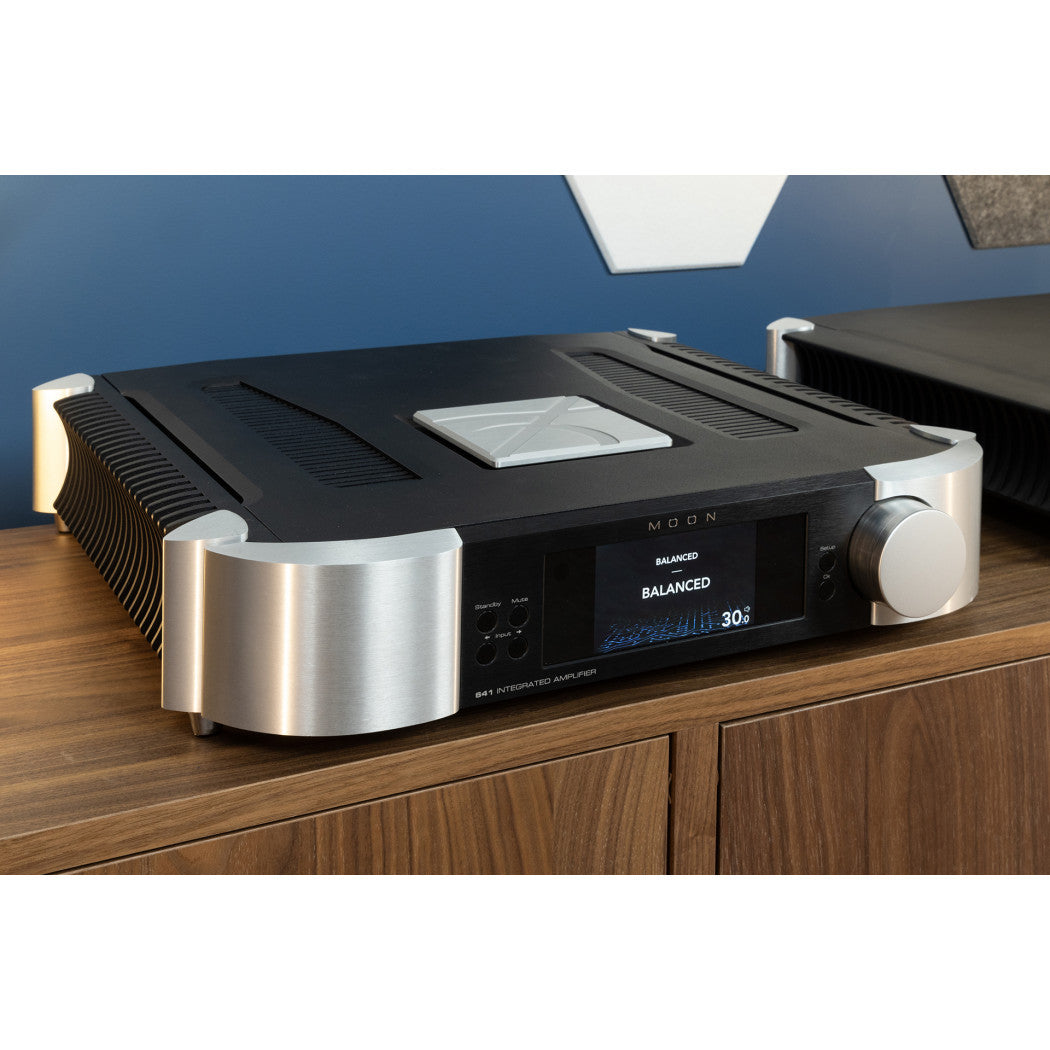Simaudio MOON 641 Integrated Amplifier – Executive Stereo